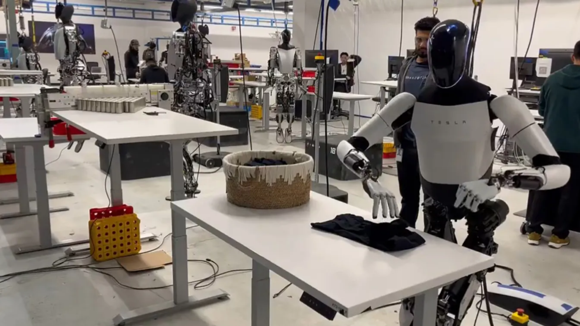 Elon Musk’s Optimus Robot Progress or Puppetry in Domestic Robotics ...